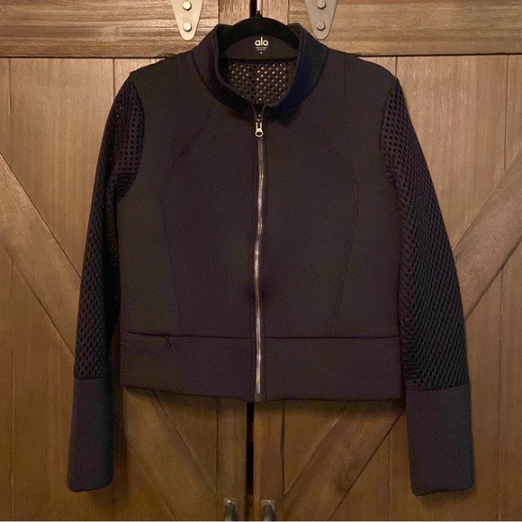 ALO Yoga | Jackets & Coats | Alo Yoga Shell Jacket | Poshmark